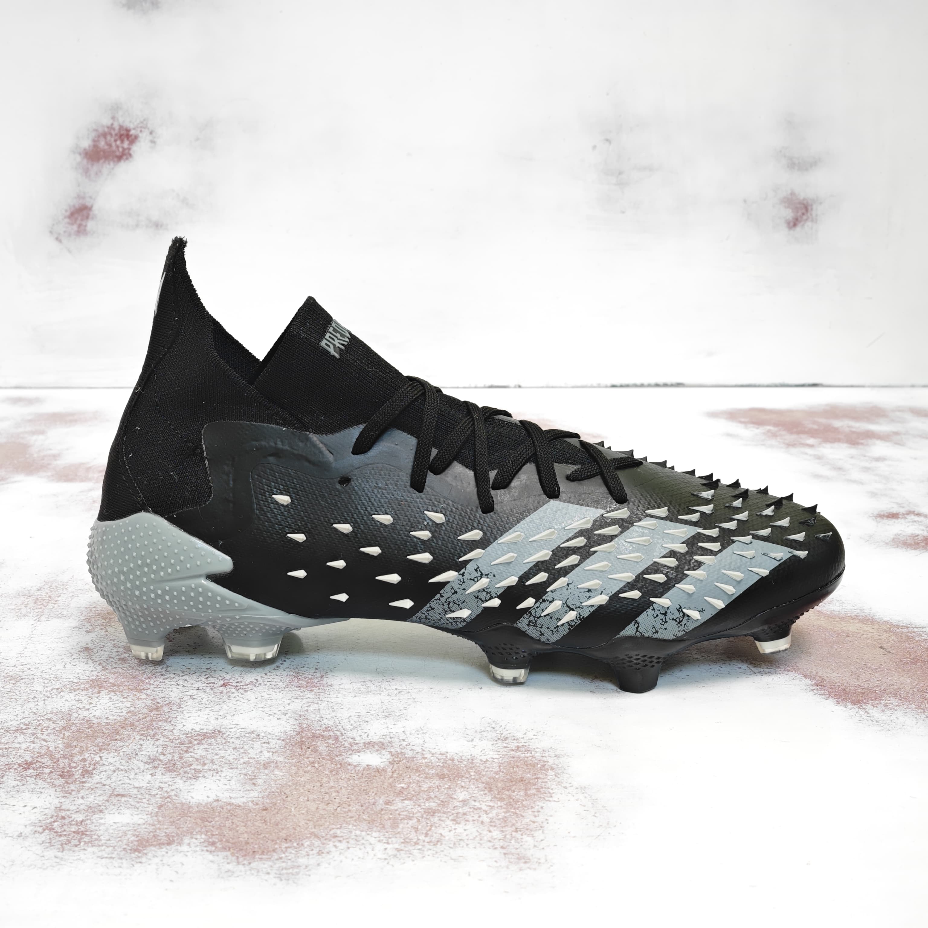 ADDS TACOS PREDATOR FREAK DEMONSKIN BLACK GREY – tetetenis