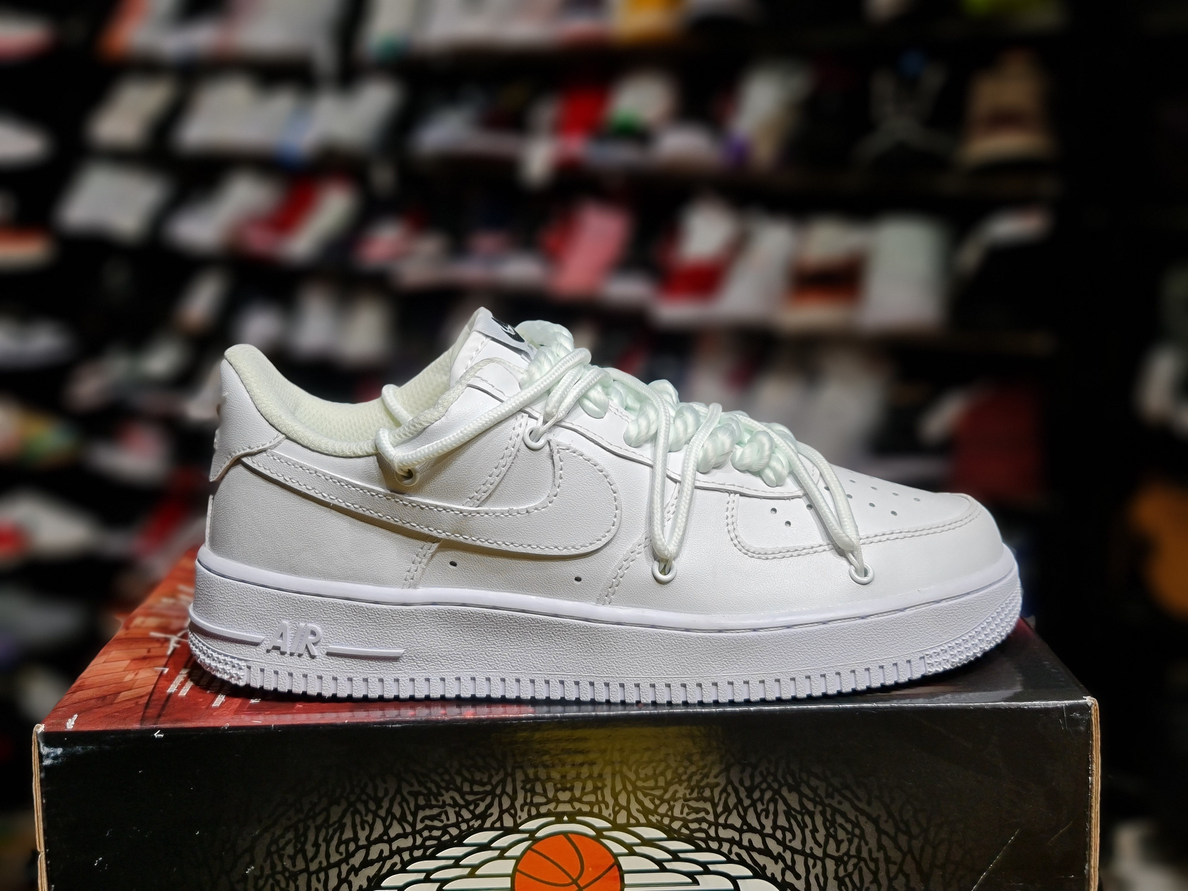 NKE AIR FORCE 1 CUSTOM WHITE – tetetenis